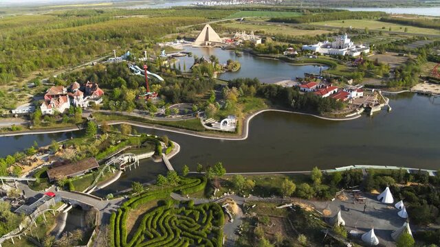 Belantis bilder – Bläddra bland 44 stockfoton, vektorer och videor ...