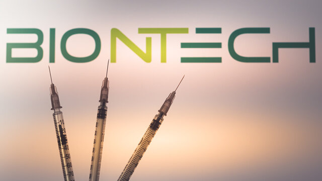 Biontech Bilder – Durchsuchen 4,632 Archivfotos, Vektorgrafiken und ...