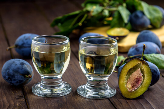 Schnaps bilder – Bläddra bland 10,928 stockfoton, vektorer och videor ...