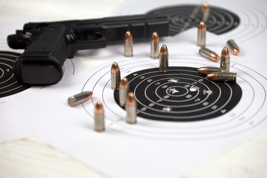 รูปภาพGlock – เลือกดูภาพถ่ายสต็อก เวกเตอร์ และวิดีโอ1,709 | Adobe Stock