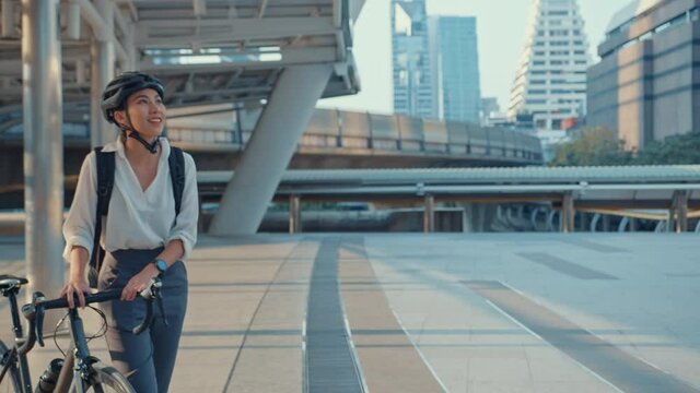 Commute Walk Images – Browse 52,338 Stock Photos, Vectors, and Video ...