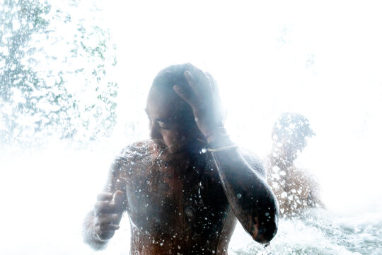 Refreshen Bilder – Durchsuchen 358,196 Archivfotos, Vektorgrafiken und ...