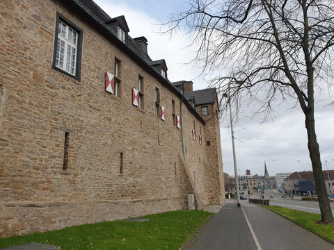 「Karolingisch」の画像 - 223 件の Stock 写真、ベクターおよびビデオ | Adobe Stock