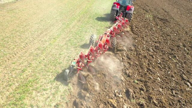 รูปภาพPloughing – เลือกดูภาพถ่ายสต็อก เวกเตอร์ และวิดีโอ218,856 | Adobe ...