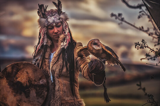 รูปภาพShaman – เลือกดูภาพถ่ายสต็อก เวกเตอร์ และวิดีโอ55,653 | Adobe Stock