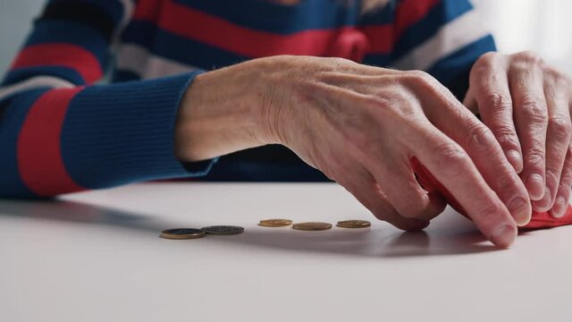 Insufficient Funds"」の写真素材 | 715件の無料イラスト画像 | Adobe Stock