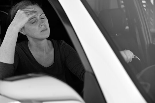 Concerned Driver Bilder – Durchsuchen 3,527 Archivfotos, Vektorgrafiken ...
