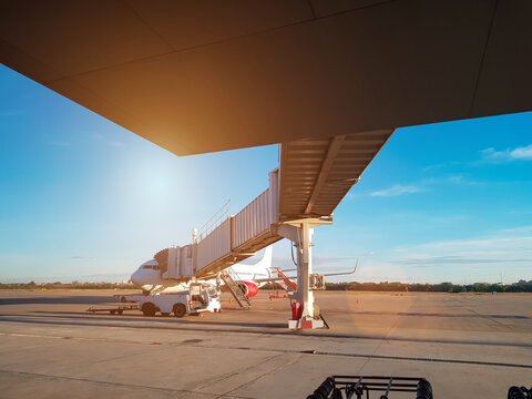 Aerobridge Images – Browse 3,580 Stock Photos, Vectors, and Video ...