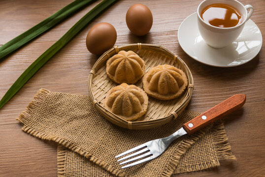 Kuih-Muih Images – Browse 823 Stock Photos, Vectors, and Video | Adobe ...