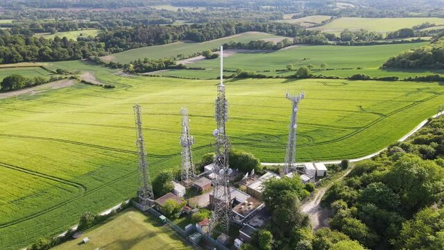 "Mobilfunkmast Bilder – Durchsuchen 8,532 Archivfotos, Vektorgrafiken ...