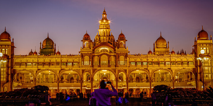 "Mysore Palace" Images – Browse 1,179 Stock Photos, Vectors, and Video ...