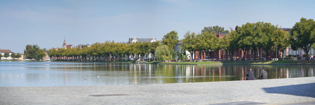 Pfaffe Bilder – Durchsuchen 2,692 Archivfotos, Vektorgrafiken und ...