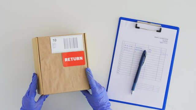 Return Parcel Images – Browse 22,745 Stock Photos, Vectors, and Video ...