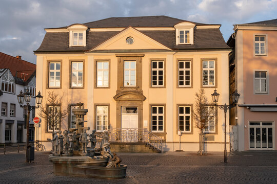 รูปภาพLippstadt – เลือกดูภาพถ่ายสต็อก เวกเตอร์ และวิดีโอ2,426 | Adobe Stock