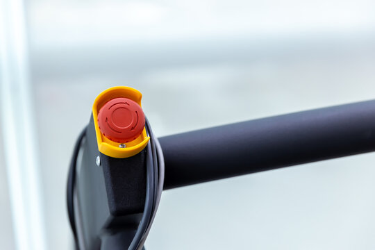 รูปภาพEmergency-Stop – เลือกดูภาพถ่ายสต็อก เวกเตอร์ และวิดีโอ220 ...