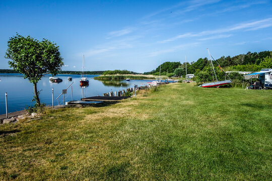 Ufer bilder – Bläddra bland 147,625 stockfoton, vektorer och videor ...
