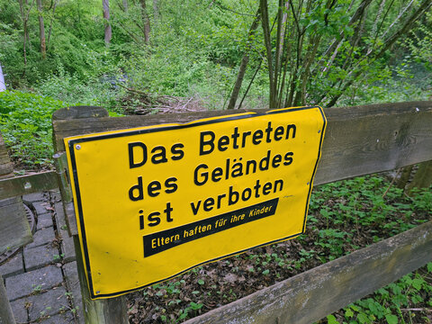 "Betreten Verboten" Images – Browse 1,439 Stock Photos, Vectors, and ...
