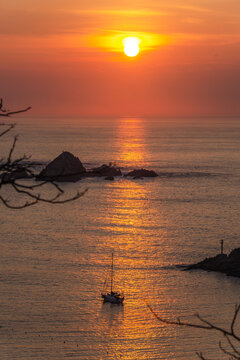 Imágenes de Zarpar: descubre bancos de fotos, ilustraciones, vectores y ...