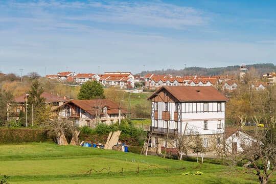 Loiu 画像 - 参照 22 Stock 写真、ベクターおよびビデオ | Adobe Stock