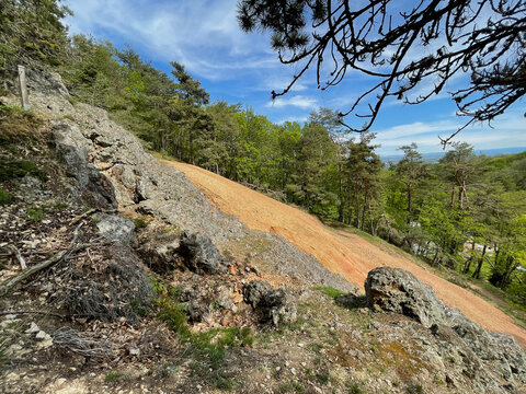 Rocailleux Bilder – Durchsuchen 1,185 Archivfotos, Vektorgrafiken und ...