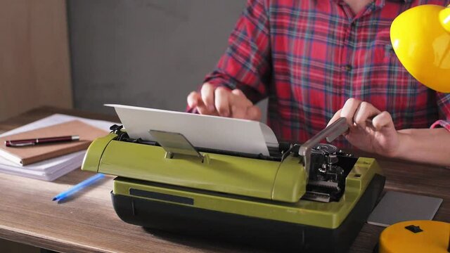 Screenwriter Images – Browse 4,501 Stock Photos, Vectors, and Video ...