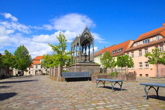 รูปภาพMecklenburg-Strelitz – เลือกดูภาพถ่ายสต็อก เวกเตอร์ และวิดีโอ102 ...