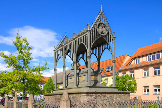 รูปภาพMecklenburg-Strelitz – เลือกดูภาพถ่ายสต็อก เวกเตอร์ และวิดีโอ102 ...