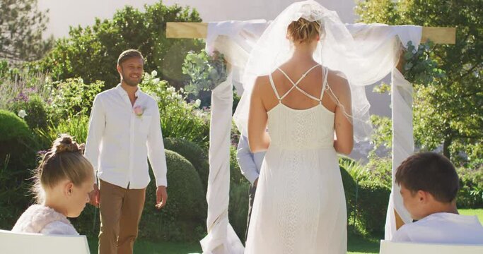 Officiant Images – Browse 1,031 Stock Photos, Vectors, and Video ...