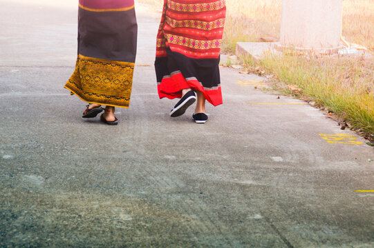 「Pha-Sin」の写真素材 | 285件の無料イラスト画像 | Adobe Stock