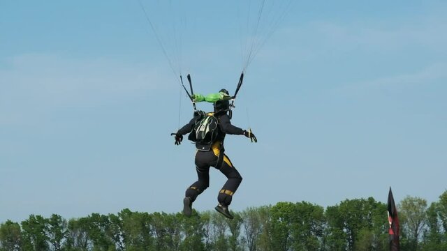 Parachute Video Footage – Browse 27,296 HD Stock Video and Footage ...