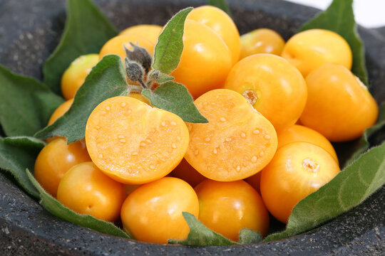 Imágenes de Uvilla: descubre bancos de fotos, ilustraciones, vectores y ...