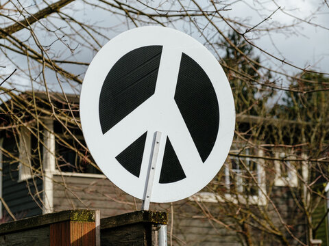 "Peace Movement" Images – Browse 6,169 Stock Photos, Vectors, and Video ...