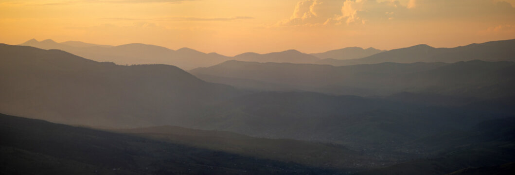 รูปภาพEquable – เลือกดูภาพถ่ายสต็อก เวกเตอร์ และวิดีโอ26,926 | Adobe Stock