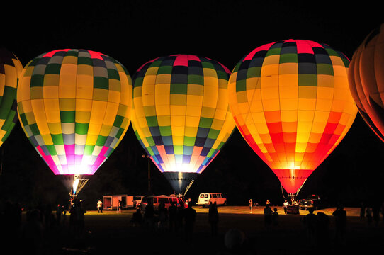 Night Glow Balloon Images Browse 7 941 Stock Photos Vectors And