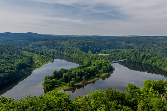 รูปภาพBleilochtalsperre – เลือกดูภาพถ่ายสต็อก เวกเตอร์ และวิดีโอ314 ...