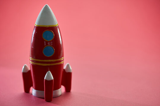 749 BEST Pink Rocket Ship IMAGES, STOCK PHOTOS & VECTORS | Adobe Stock