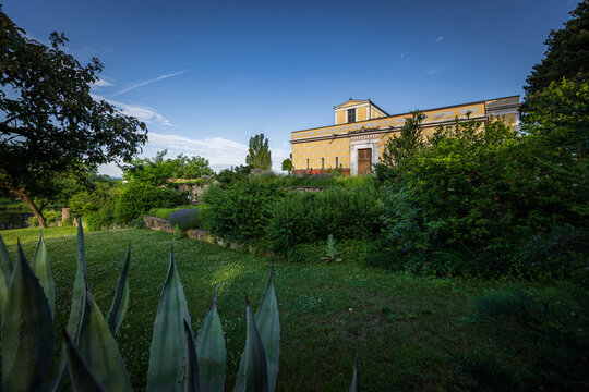 รูปภาพPompejanum – เลือกดูภาพถ่ายสต็อก เวกเตอร์ และวิดีโอ136 | Adobe Stock
