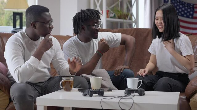 Bragging Images – Browse 95,081 Stock Photos, Vectors, and Video ...