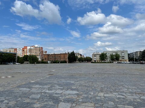 「Kremenchuk」の画像 - 302 件の Stock 写真、ベクターおよびビデオ | Adobe Stock