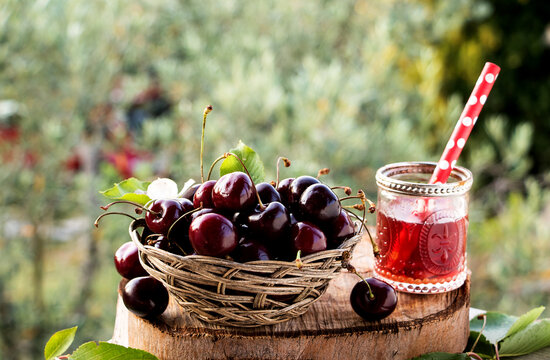 รูปภาพKirschsaft – เลือกดูภาพถ่ายสต็อก เวกเตอร์ และวิดีโอ594 | Adobe Stock