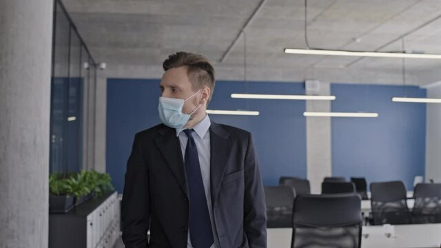 Pandemic Office Images – Browse 137,276 Stock Photos, Vectors, and ...
