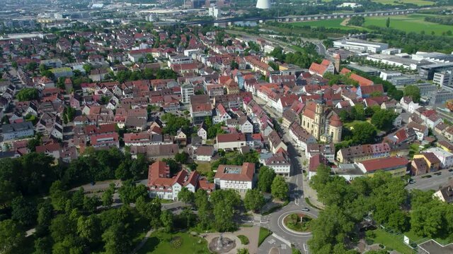 รูปภาพNeckarsulm – เลือกดูภาพถ่ายสต็อก เวกเตอร์ และวิดีโอ247 | Adobe Stock