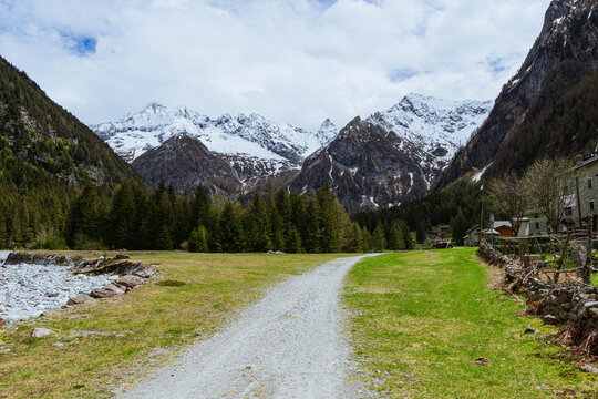 Imágenes de "Val Codera": descubre bancos de fotos, ilustraciones ...