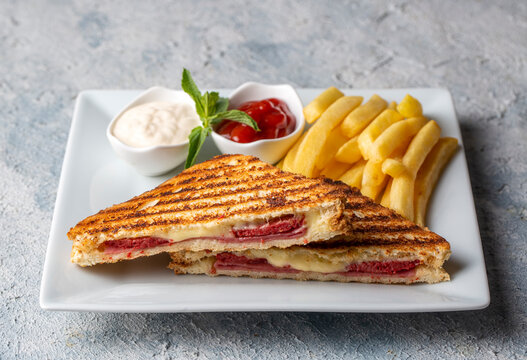 "Tost "-Bilder: Stock-Fotos & -Videos. | Adobe Stock