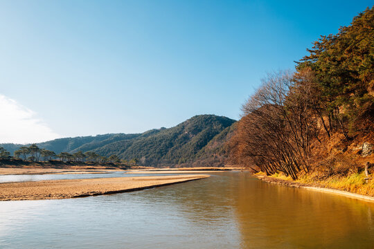 รูปภาพYecheon – เลือกดูภาพถ่ายสต็อก เวกเตอร์ และวิดีโอ80 | Adobe Stock