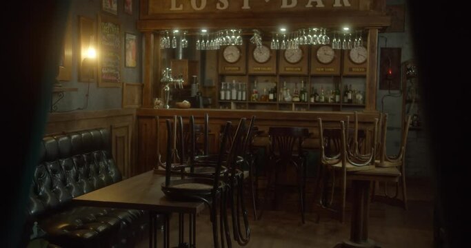 Empty Restaurant Images – Browse 708,657 Stock Photos, Vectors, and ...