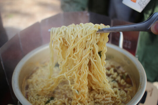 Ramyon bilder – Bläddra bland 2,405 stockfoton, vektorer och videor ...