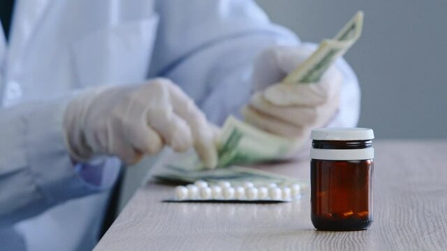 Pharmacist Money Images – Browse 5,573 Stock Photos, Vectors, and Video ...