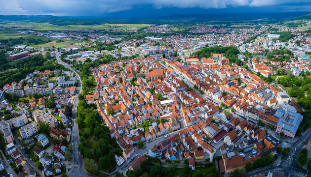 Neumarkt 이미지 – 찾아보기 3,684 스톡 사진, 벡터 및 비디오 | Adobe Stock