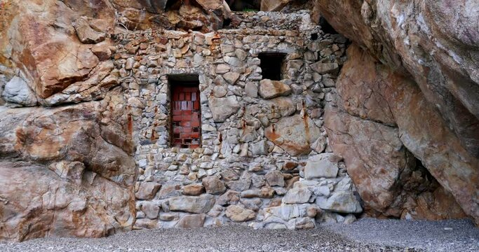 「Calava」の写真素材 | 105件の無料イラスト画像 | Adobe Stock